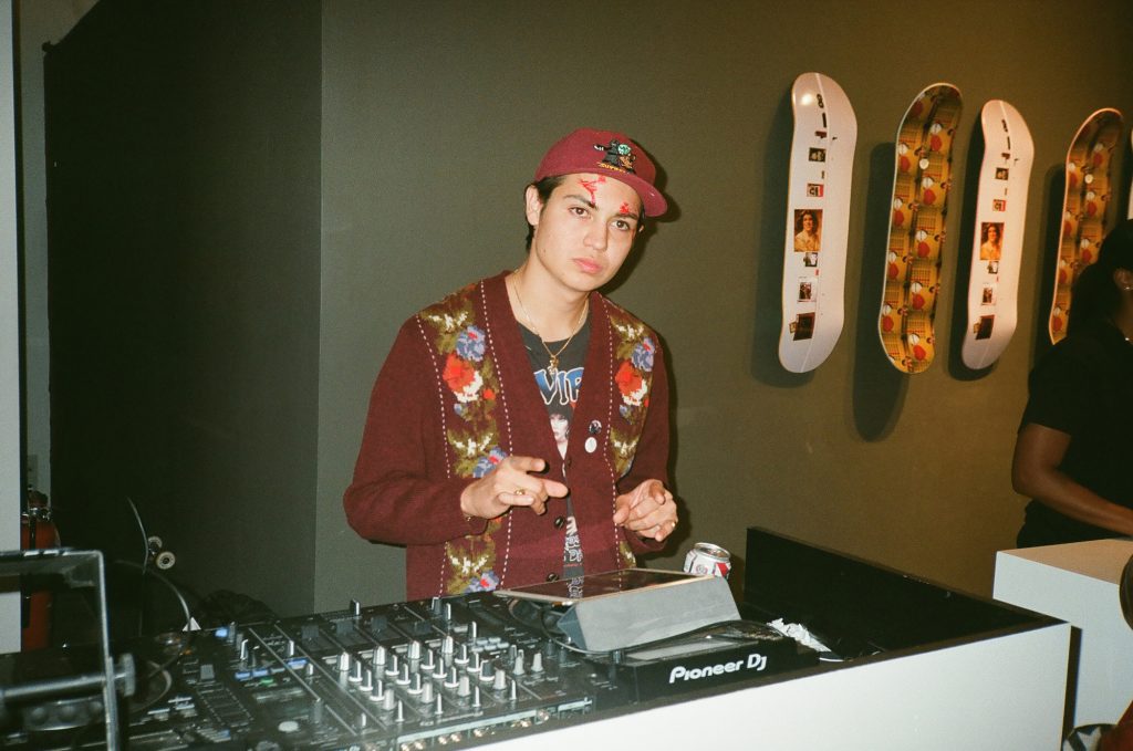 BILL STROBECK MADE AN ART SHOW OUT OF HIS APARTMENT - Jenkem Magazine