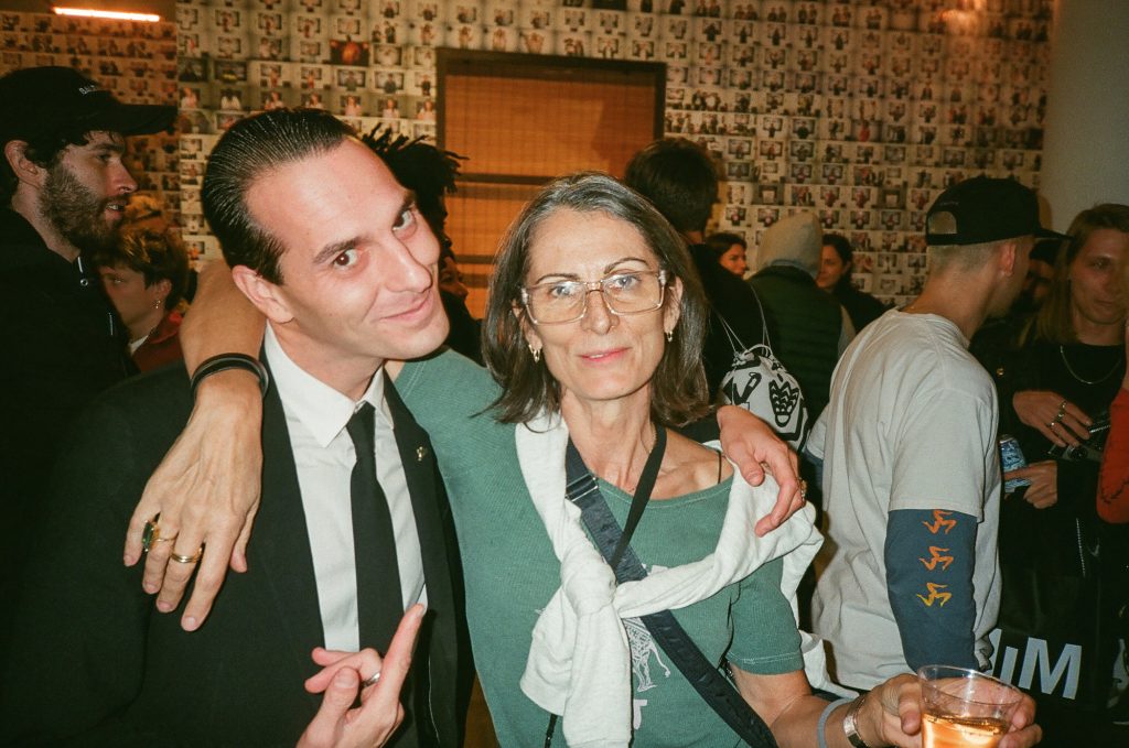 BILL STROBECK MADE AN ART SHOW OUT OF HIS APARTMENT - Jenkem Magazine