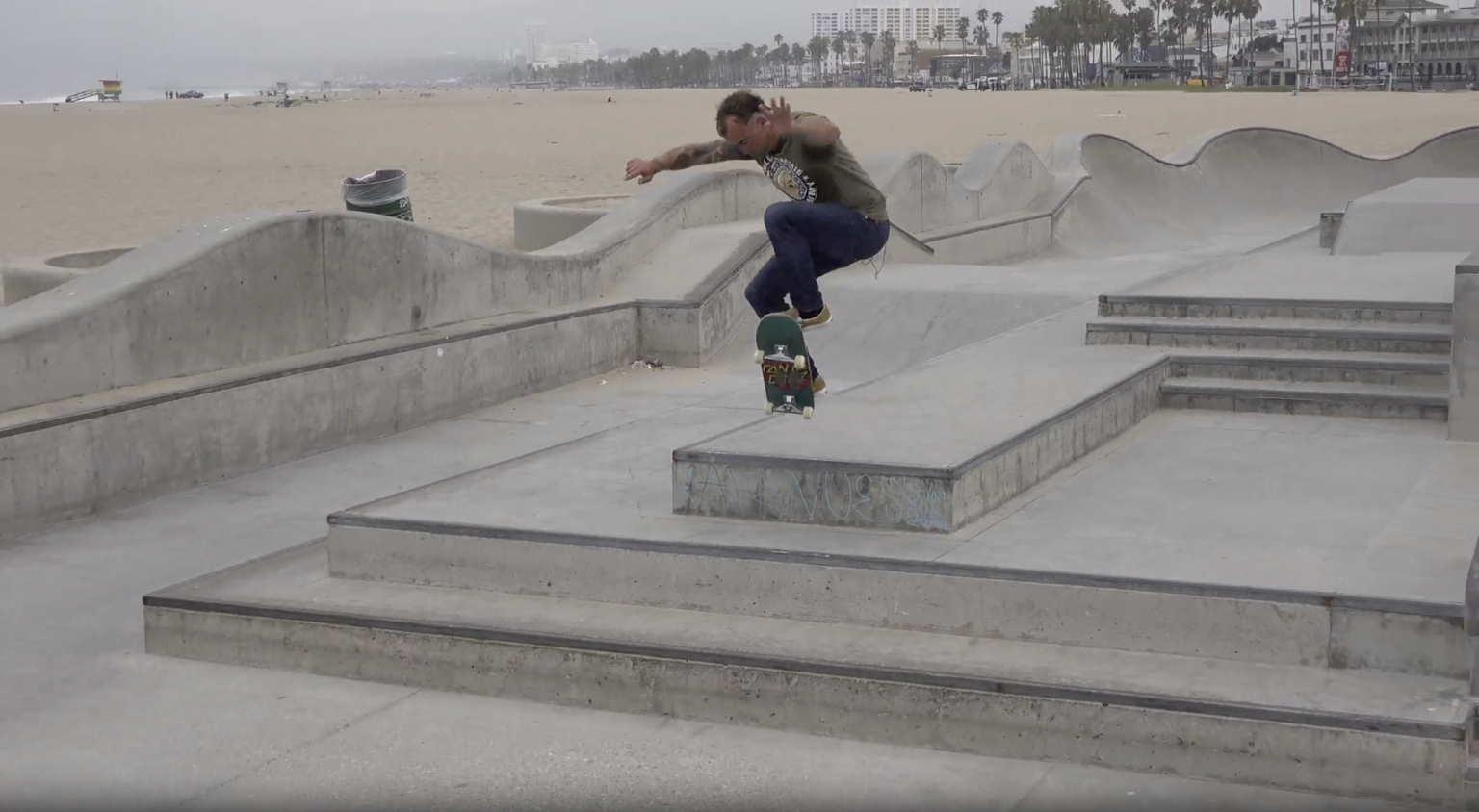 LOCALS: FRANK THE MAGICIAN - Jenkem Magazine