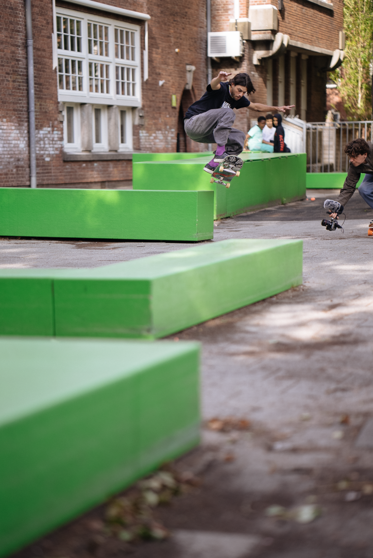 WATCH "SPRING RIDERS", A VIDEO FILMED EXCLUSIVELY AT DUTCH PLAYGROUNDS ...